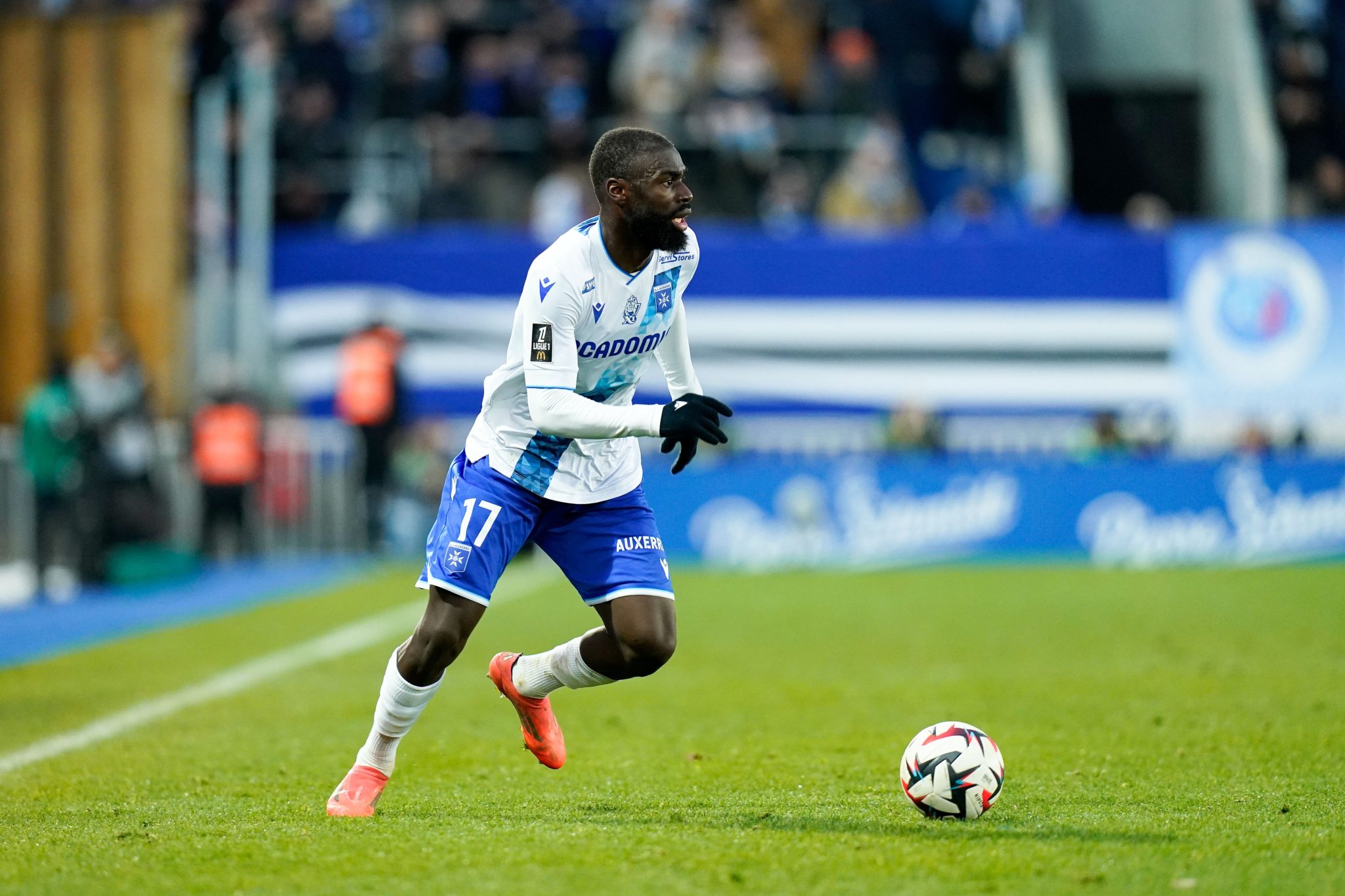 L’Olympique Lyonnais lance une première offre pour l’attaquant de l’AJ ...